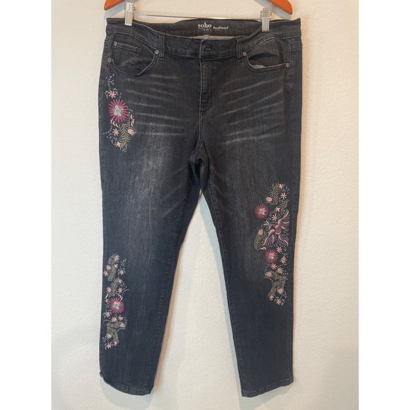 Soho | Jeans | Soho Med Wash Floral Embroidery Boyfriend Jean | Poshmark